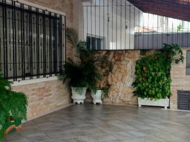 Casa para Venda por R$1.000.000,00 com 220m², 3 dormitórios, 1 suite e 2 vagas Tatuapé, São paulo