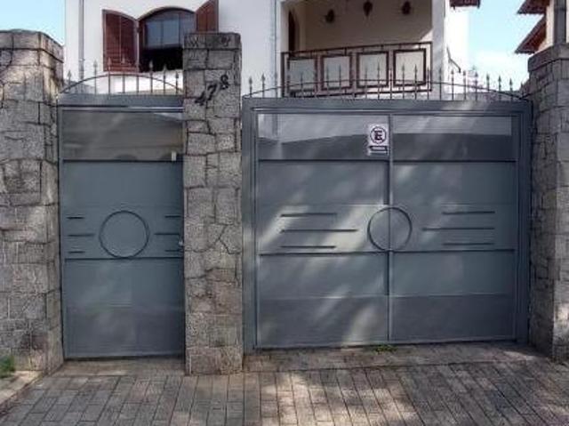 Casa para Venda por R$1.100.000,00 com 3 dormitórios, 6 vagas e 2 banheiros Vila jacuí, São paulo
