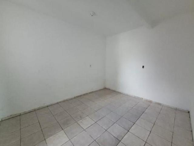 Casa para Venda por R$1.350.000,00 com 450m², 6 dormitórios, 4 vagas e 4 banheiros São miguel paul