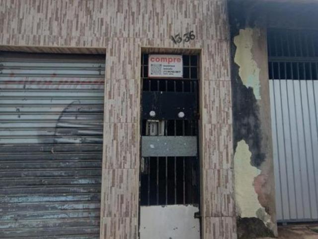 Casa para Venda por R$220.000,00 com 126m², 3 dormitórios, 3 vagas e 1 banheiro Vila progresso, S