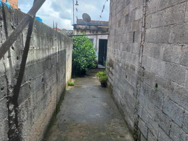 Casa para Venda por R$250.000,00 com 2 dormitórios, 4 vagas e 1 banheiro Jardim virginia, São paul