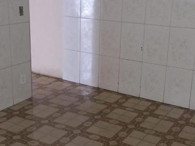 Casa para Venda por R$250.000,00 com 6 dormitórios, 1 vaga e 5 banheiros Jardim das oliveiras, São