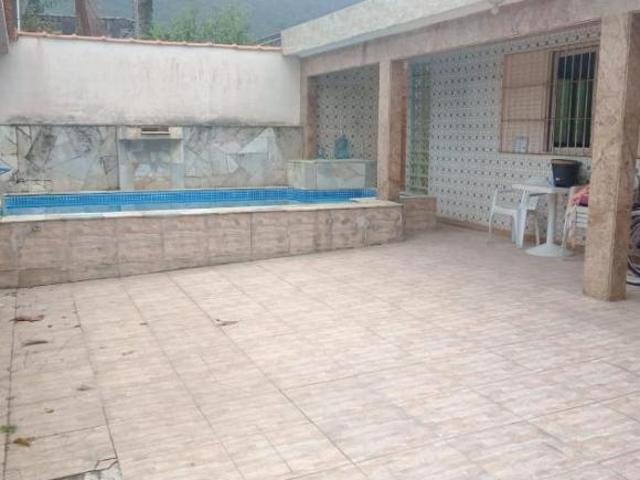 Casa para Venda por R$475.000,00 com 250m², 3 dormitórios, 1 suite e 4 vagas Solemar, Praia grande