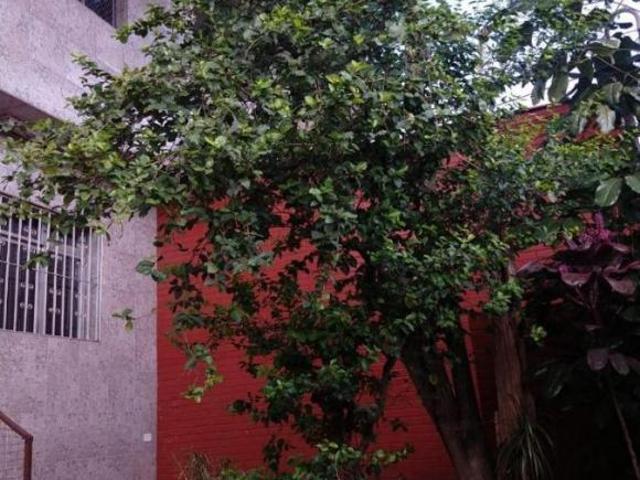 Casa para Venda por R$490.000,00 com 4 dormitórios, 1 suite e 4 vagas Burgo paulista, São paulo /