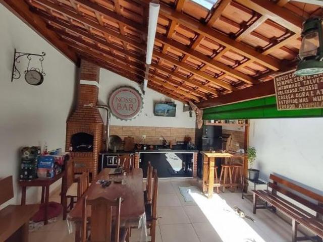 Casa para Venda por R$500.000,00 com 140m², 3 dormitórios, 2 vagas e 2 banheiros Cidade nova são m