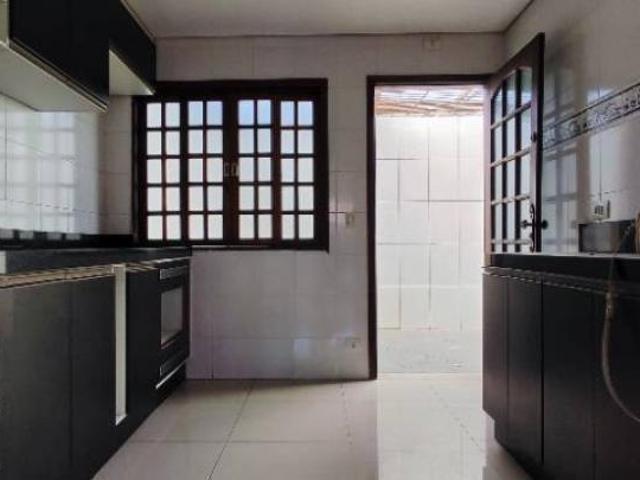 Casa para Venda por R$600.000,00 com 160m², 2 dormitórios, 3 vagas e 1 banheiro São miguel paulist