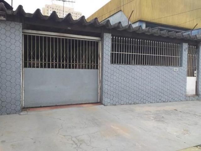 Casa para Venda por R$630.000,00 com 250m², 4 dormitórios, 2 vagas e 2 banheiros Itaquera, São pau