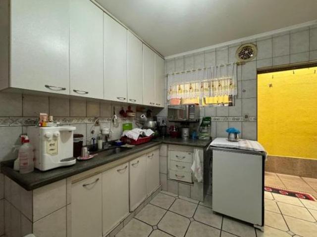 Casa para Venda por R$650.000,00 com 131m², 2 dormitórios, 1 suite e 2 vagas Vila floresta, Santo