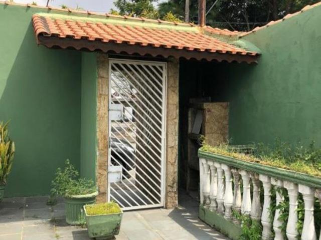 Casa para Venda por R$850.000,00 com 500m², 3 dormitórios, 10 vagas e 2 banheiros Vila curuça velh
