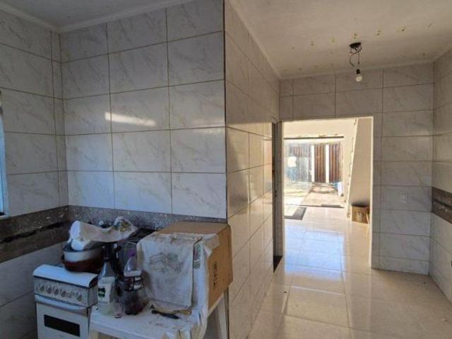 Casa para Venda, possui 02 dormitórios e piscina em Itanhaém / SP