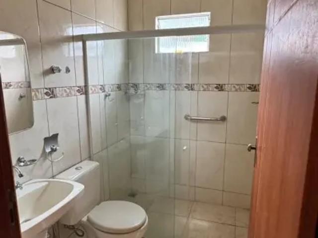 Casa para venda possui 140 metros quadrados com 4 quartos em Mutuá São Gonçalo Rio de Janeiro