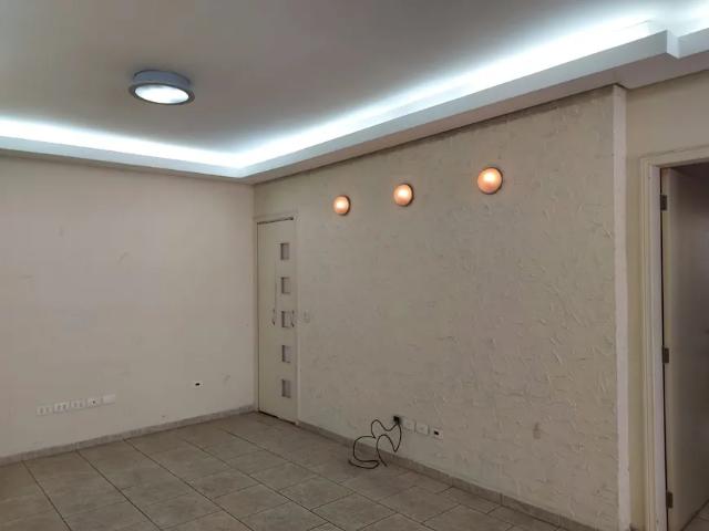 Casa para venda possui 180 metros quadrados com 3 quartos em Tatuapé