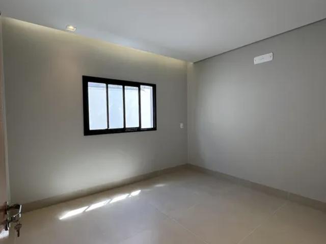 Casa para venda possui 194 metros quadrados com 3 quartos