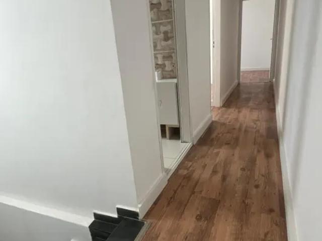 Casa para venda possui 208 metros quadrados com 4 quartos em Vila Talarico São Paulo SP