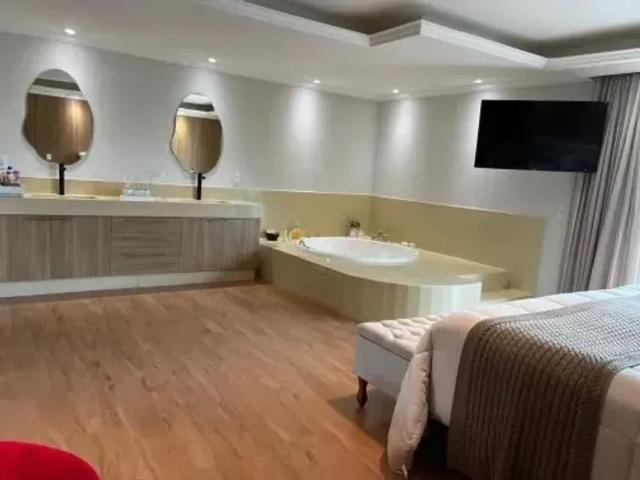 Casa para venda possui 356 metros quadrados com 4 quartos