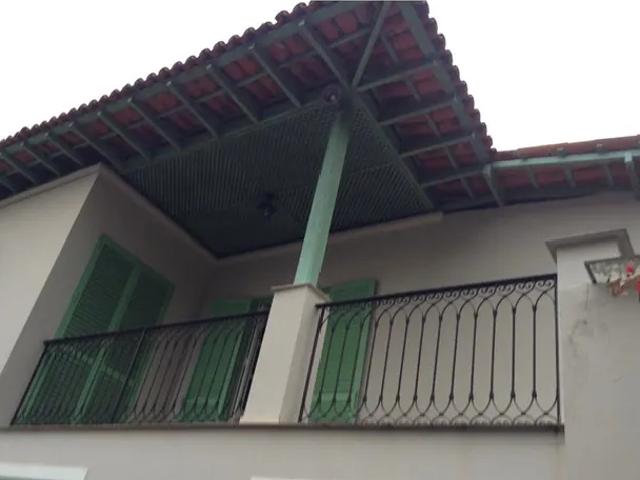 Casa para venda possui 530 metros quadrados com 4 quartos em Cidade Jardim São Paulo SP