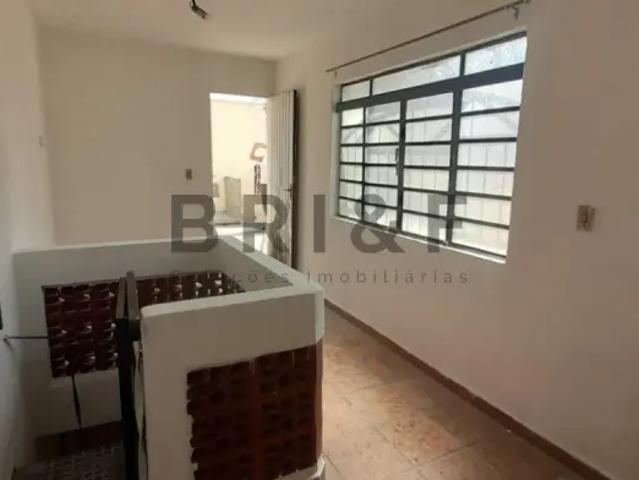 Casa para venda para reforma total, com 150m², 3 dormitórios e 2 vagas no brooklin