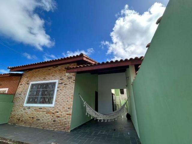 Casa para Venda, Peruíbe / SP. Possui 02 dormitórios