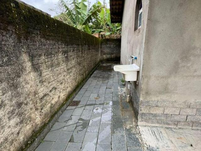 Casa para Venda, Peruíbe / SP. Possui 02 dormitórios