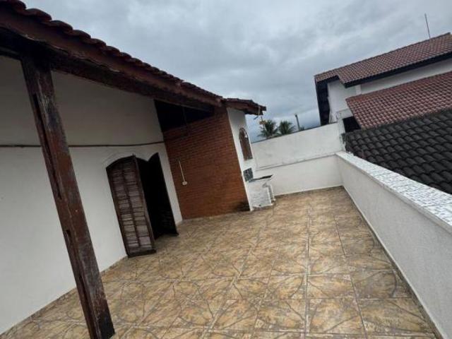 Casa para Venda, Peruíbe / SP. Possui 07 dormitórios sendo 04 suíte