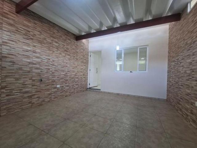Casa para venda tem 165m² com 2 quartos em Itapema Guararema SP