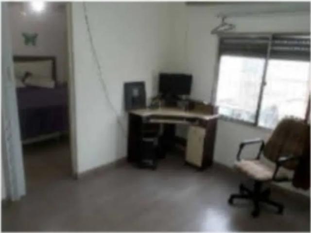 Casa para venda tem 300 metros quadrados com 5 quartos