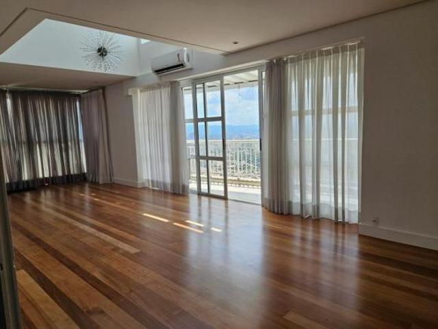 Casa Para Venda Vila Guarani z Sul, 7 Quartos, 3 Suítes, 1 Vaga, 470m²