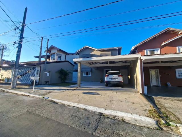 Casa para Venda/Aluguel com 4 quartos, 150 m² por R$ 2.014.000
