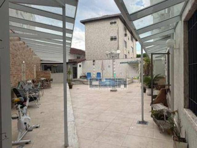 Casa para Venda/Aluguel com 4 quartos, 197 m² por R$ 2.100.000