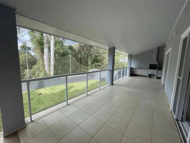 Casa para Venda/Aluguel com 4 quartos, 230 m² por R$ 1.890.000