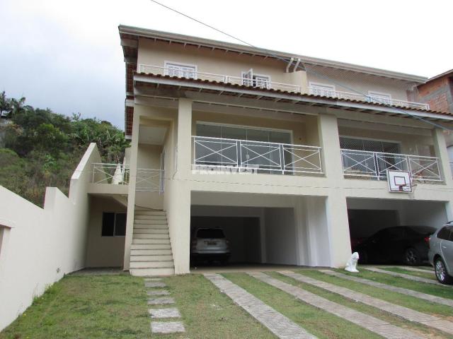 Casa para Venda/Aluguel com 4 quartos, 230 m² por R$ 1.200.000