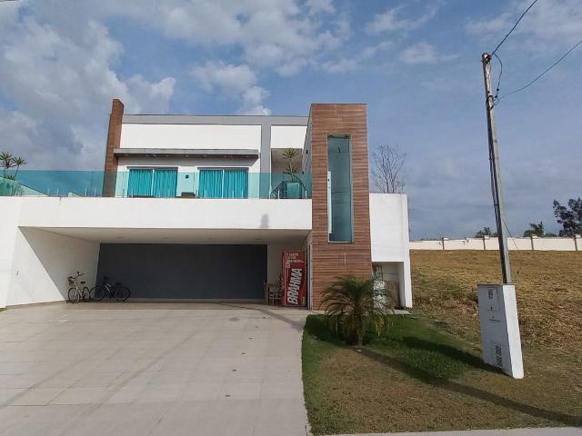 Casa para Venda/Aluguel com 4 quartos, 262 m² por R$ 2.660.000