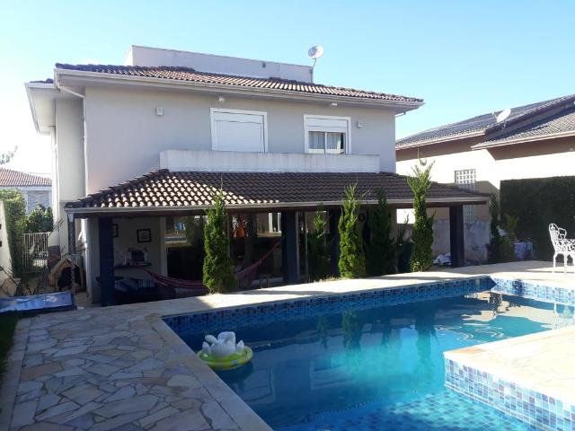 Casa para Venda/Aluguel com 4 quartos, 300 m² por R$ 1.380.000