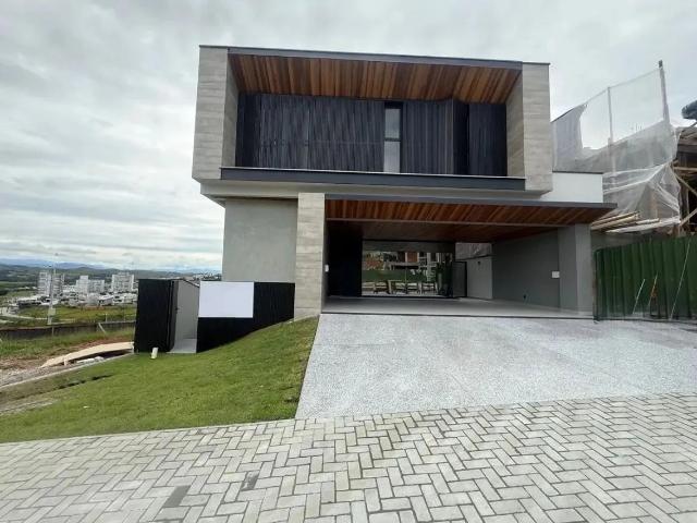 Casa para Venda/Aluguel com 4 quartos, 320 m² por R$ 4.000.000