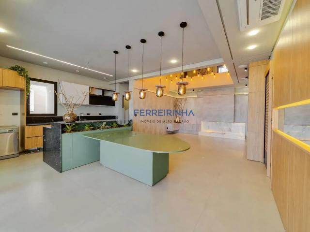 Casa para Venda/Aluguel com 4 quartos, 335 m² por R$ 7.800.000