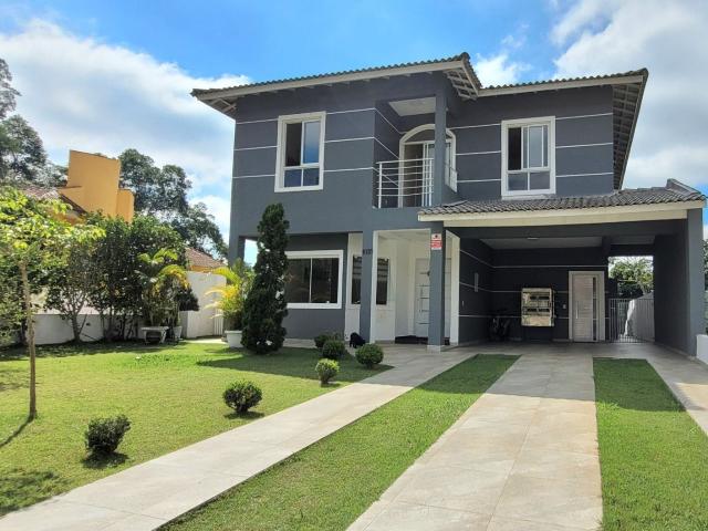 Casa para Venda/Aluguel com 4 quartos, 330 m² por R$ 1.500.000