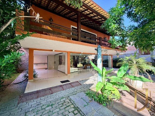 Casa para Venda/Aluguel com 4 quartos, 347 m² por R$ 1.980.000