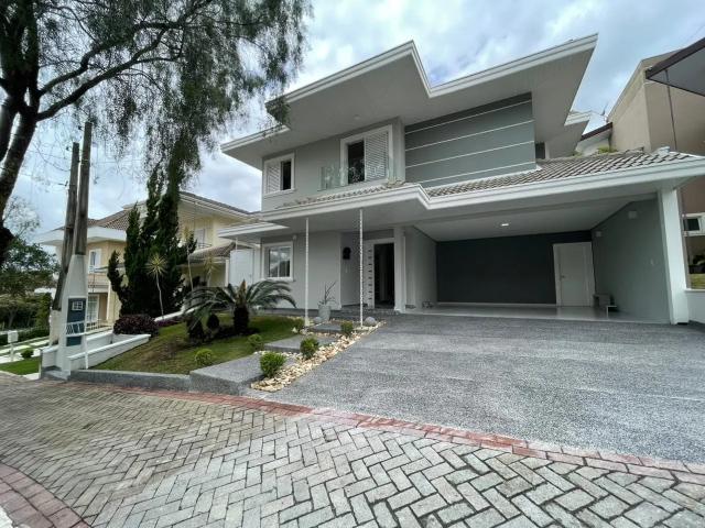 Casa para Venda/Aluguel com 4 quartos, 369 m² por R$ 2.500.000