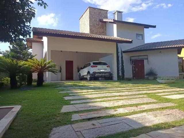 Casa para Venda/Aluguel com 4 quartos, 363 m² por R$ 2.252.000