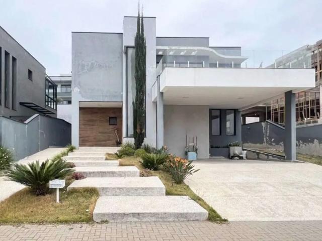 Casa para Venda/Aluguel com 4 quartos, 380 m² por R$ 3.200.000