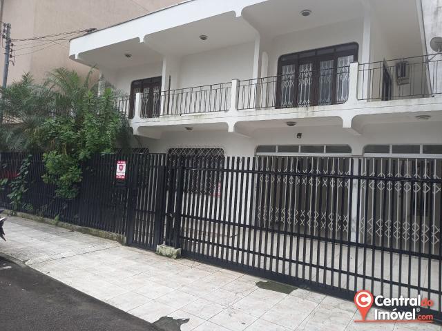 Casa para Venda/Aluguel com 4 quartos, 400 m² por R$ 5.980.000
