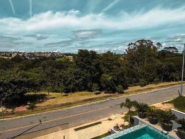 Casa para Venda/Aluguel com 4 quartos, 437 m² por R$ 4.400.000