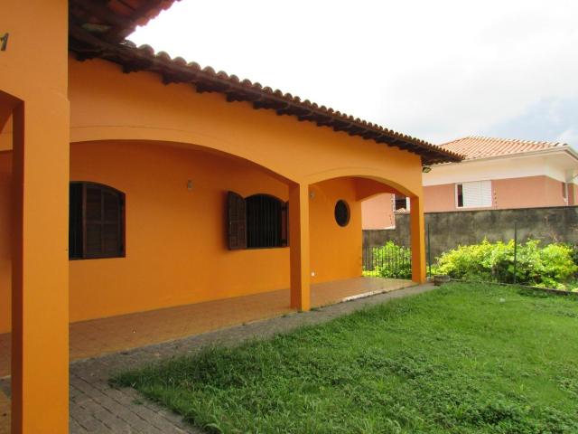 Casa para Venda/Aluguel com 4 quartos, 430 m² por R$ 1.700.000
