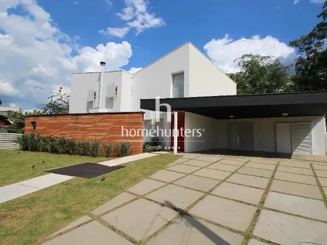 Casa para Venda/Aluguel com 4 quartos, 480 m² por R$ 3.700.000