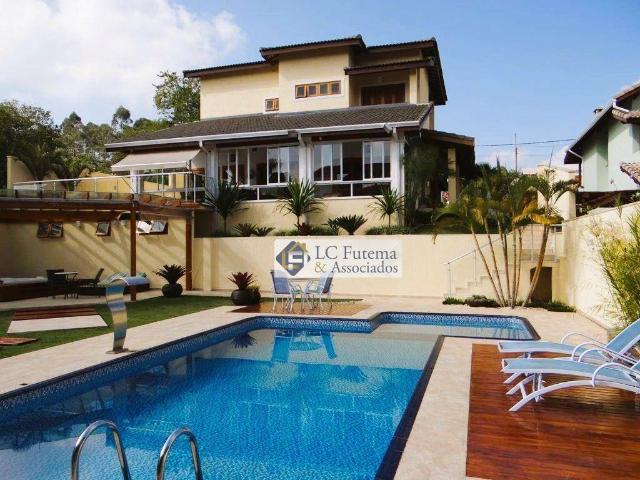Casa para Venda/Aluguel com 4 quartos, 525 m² por R$ 3.000.000