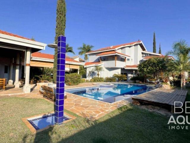 Casa para Venda/Aluguel com 4 quartos, 572 m² por R$ 2.900.000