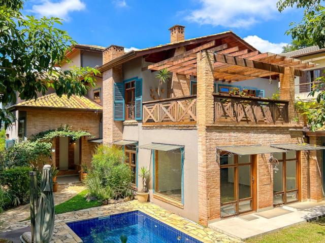 Casa para Venda/Aluguel com 4 quartos, 600 m² por R$ 3.500.000
