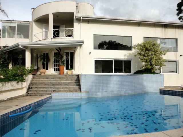 Casa para Venda/Aluguel com 4 quartos, 880 m² por R$ 6.900.000