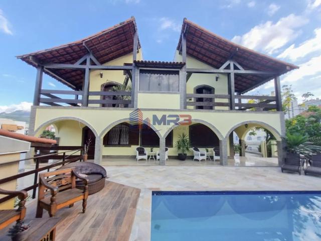 Casa para venda/aluguel com 4 quartos em Pechincha com 351m²