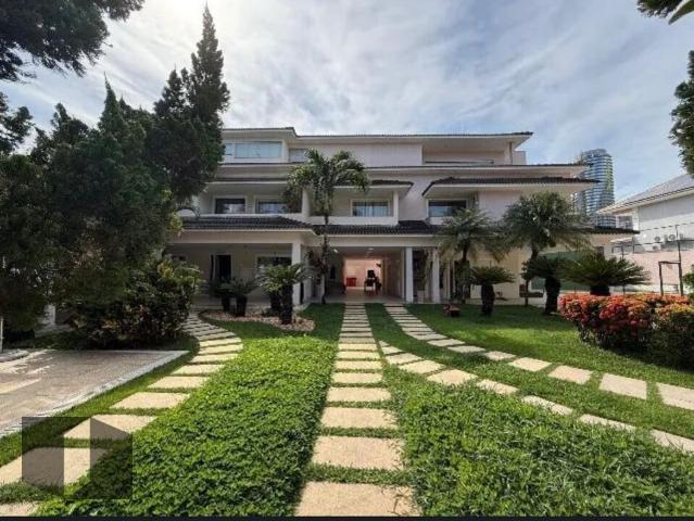 Casa para Venda/Aluguel com 5 quartos, 1378 m² por R$ 9.000.000